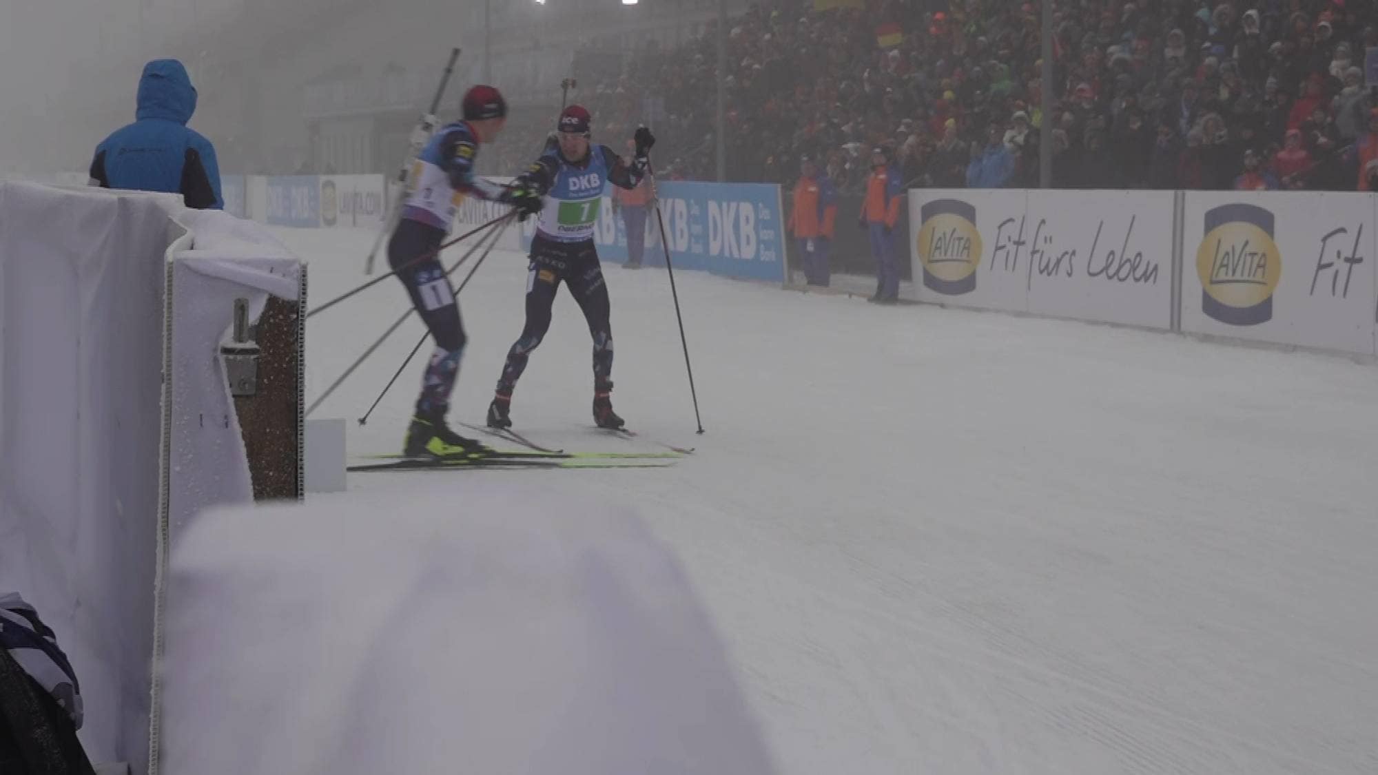 Norge suverene i Oberhof etter vekslingsdrama: – Det var sjokk – NRK ...