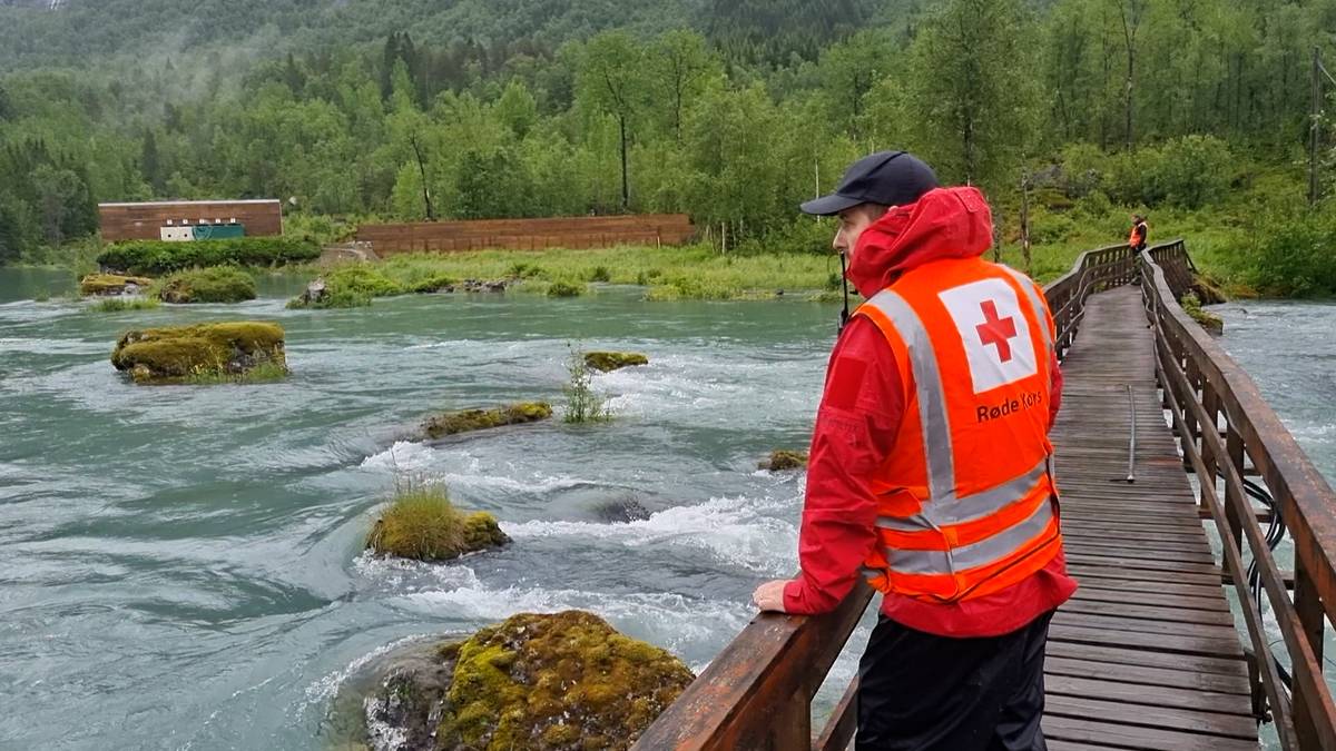 Leiteaksjon etter at båt kantra i Gloppen kommune – NRK Vestland