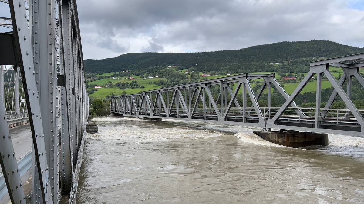 Jernbanebru ved Ringebu i ferd med å bryte sammen – NRK Innlandet ...