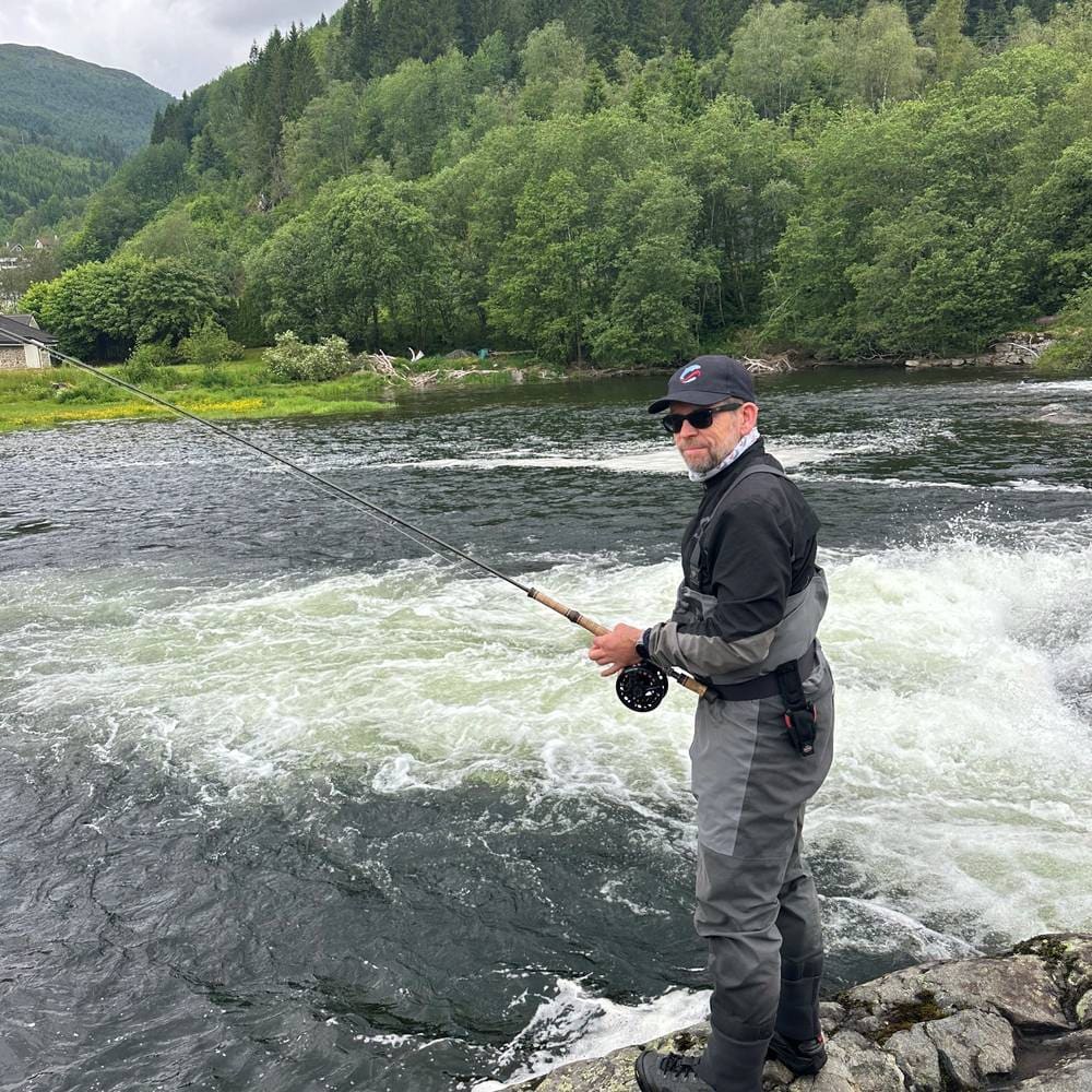 Varsellampene blinker ordentlig for laksefisket – NRK Vestfold og Telemark – Lokale nyheter, TV ...