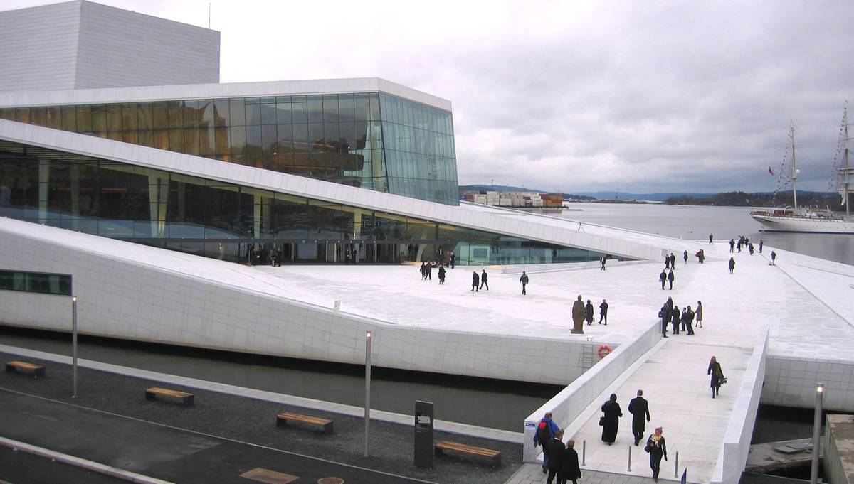 Hvorfor blir Operaen gul? – Stor-Oslo