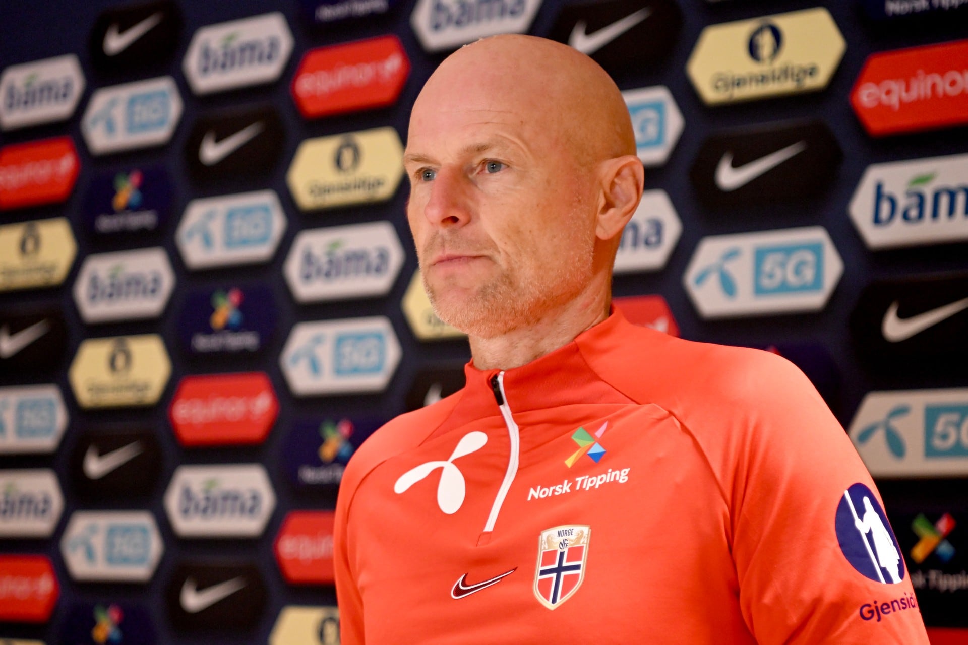 Pressekonferanse med Ståle Solbakken – NRK