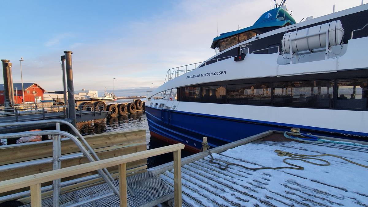 Krever billigere hurtigbåtbilletter – NRK Nordland