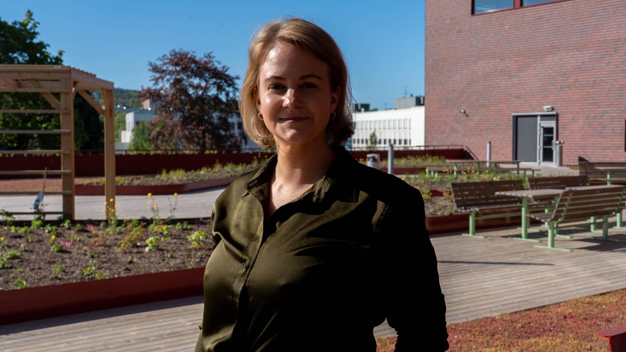 Regjeringen vil starte arbeidet med én-til-én oppfølging av ungdom ...