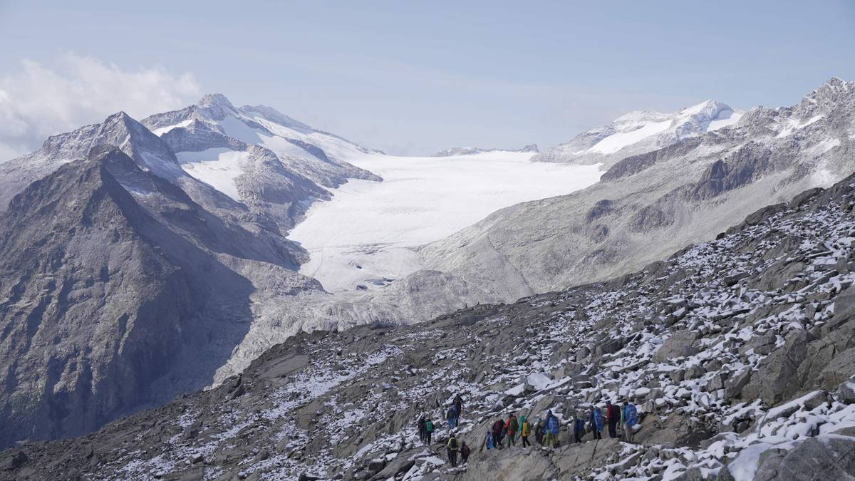 Dramatisk tilbakegang for Italias største isbre – Siste nytt – NRK