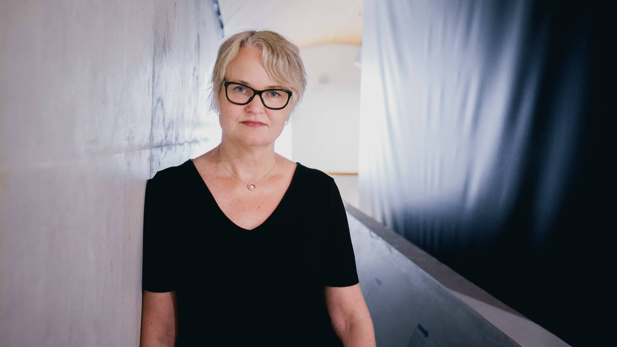 Anmeldelse: «Papirdukkene» av Eva Fretheim – Anmeldelser og anbefalinger