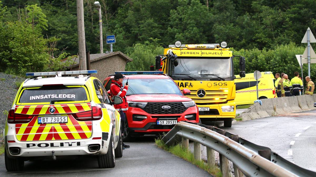 Tre til sykehus etter trafikkulykke – NRK Vestland