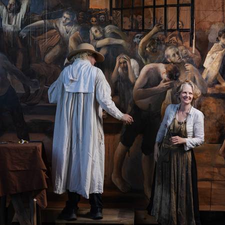 TV-serien «Familien Nerdrum» har premiere på NRK – Programomtaler