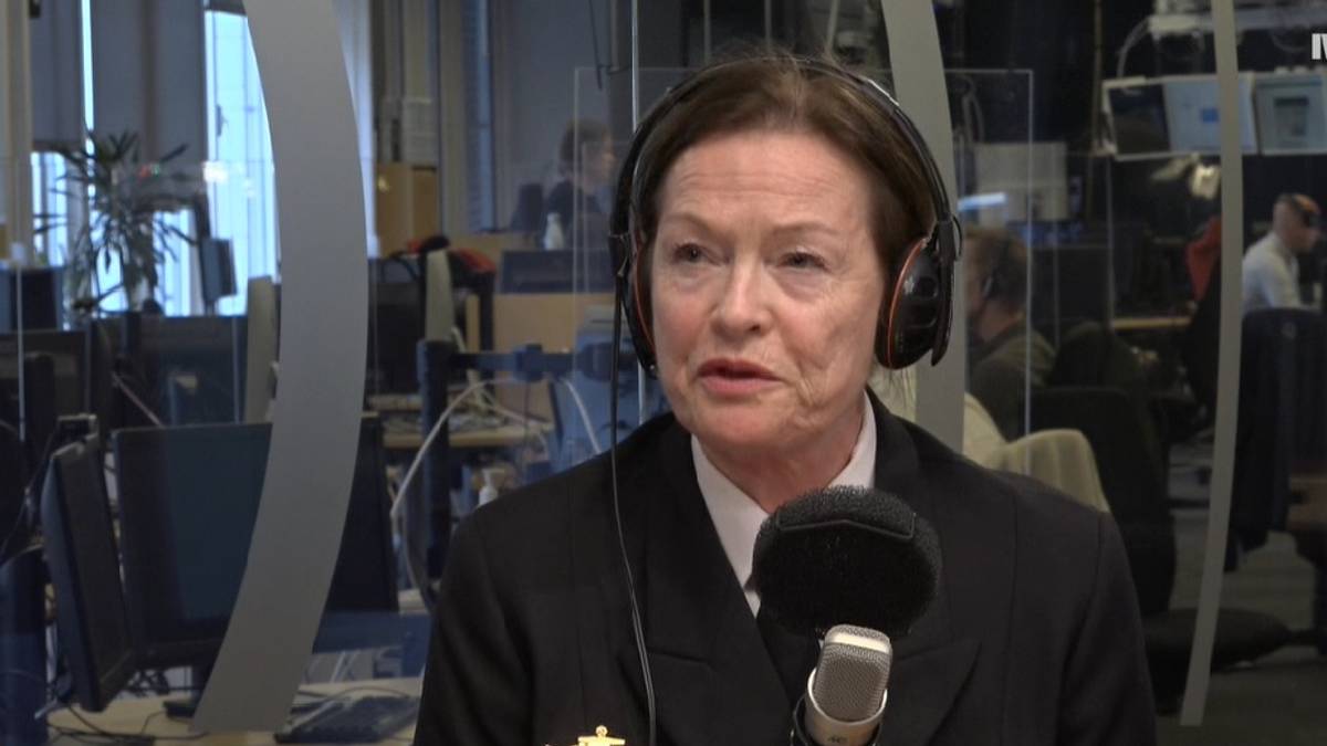 Mannen som snikfilmet Julie beholdt jobben – nå vil Forsvaret vurdere ...