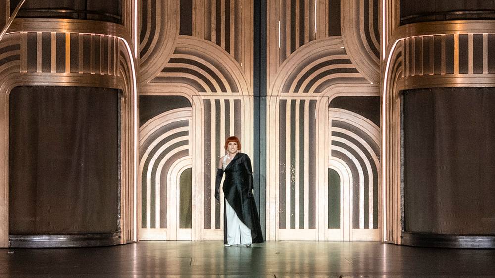 Anmeldelse: «La traviata» ved Den Norske Opera og Ballett – Anmeldelser ...