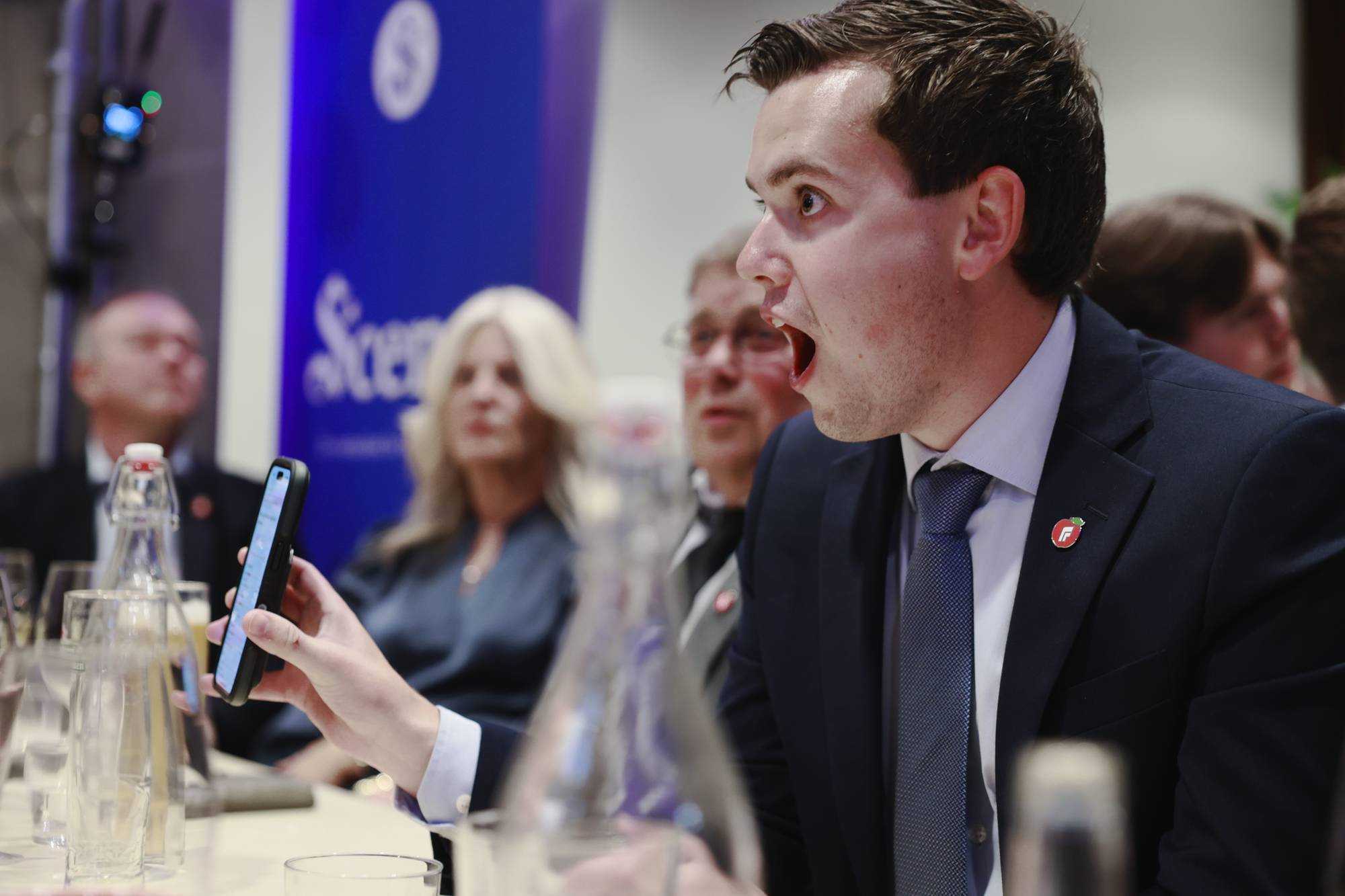 Stortingsvalg 2025: Fremskrittspartiets Joakim Myklebost Tangen i Møre ...