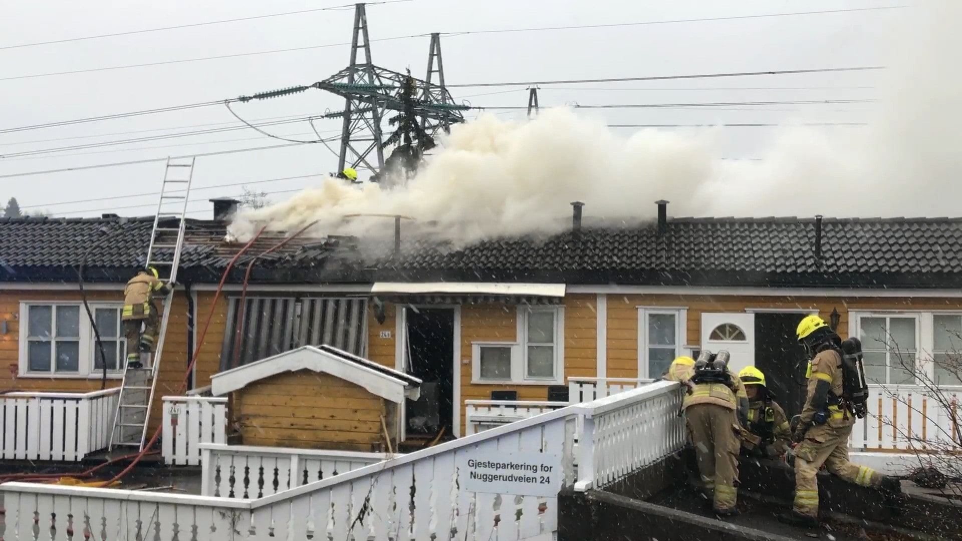 Brann i Oslo – én person lettere skadd – NRK Norge – Oversikt over nyheter fra ulike deler av landet