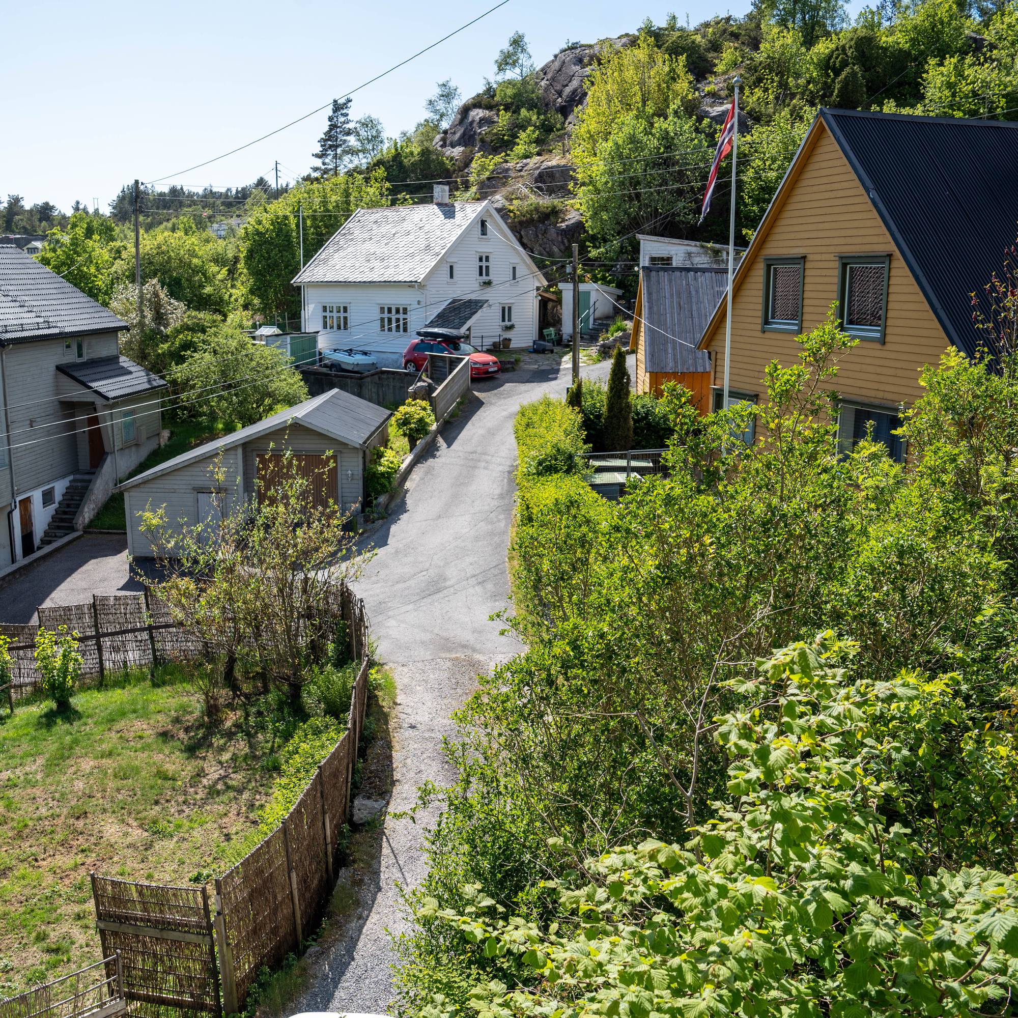 Krangel om vei på Askøy i Høyesterett: Får ekspropriere del av naboens ...