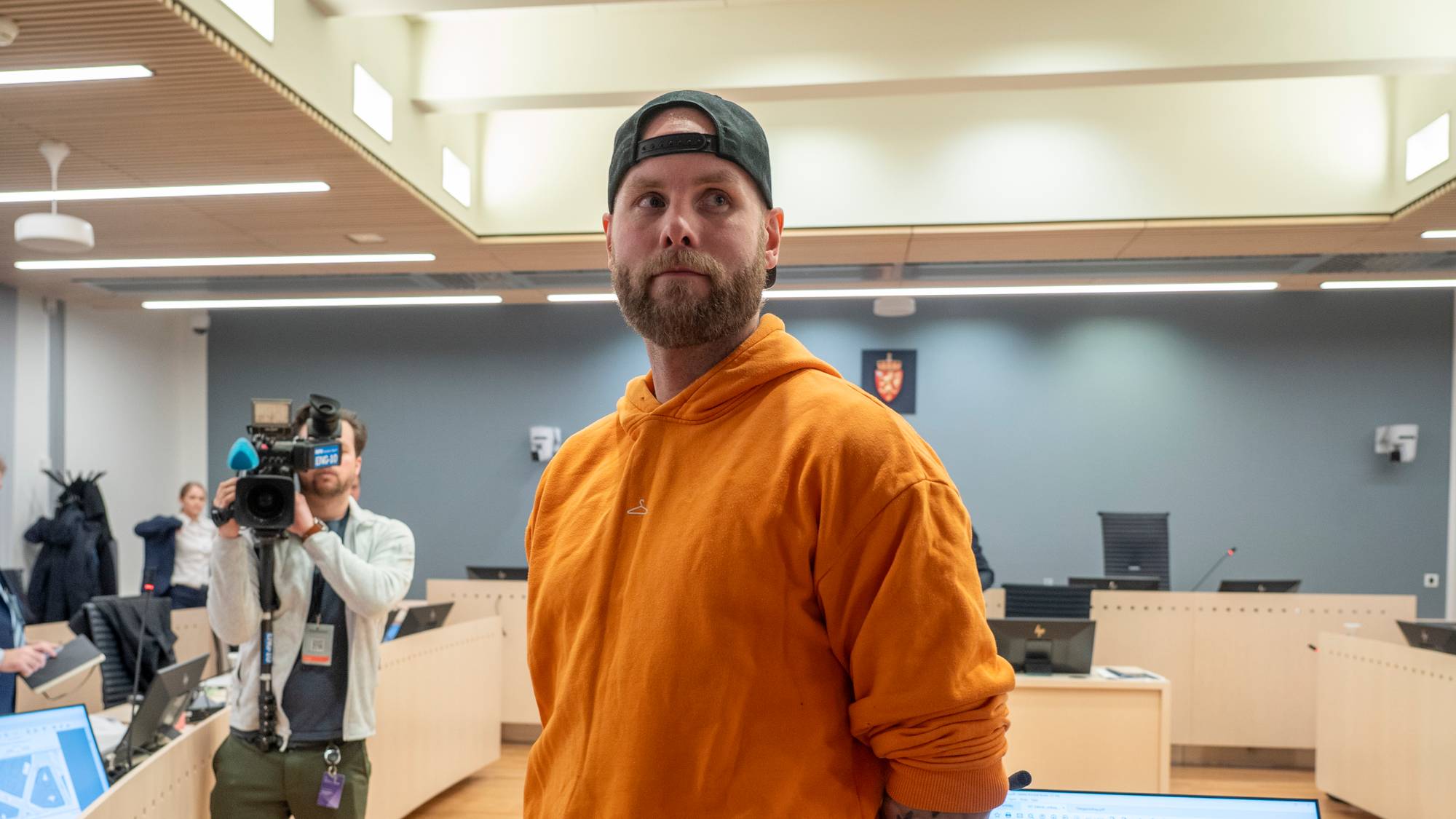 Overfalt Matapour: – Ser en fyr i gul T-skjorte løpe forbi meg – Siste ...