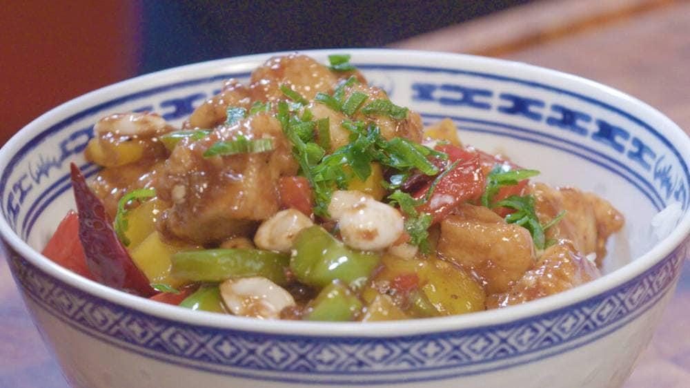 Kung Pao chicken, kylling i sursøt saus – NRK Mat – Oppskrifter og ...