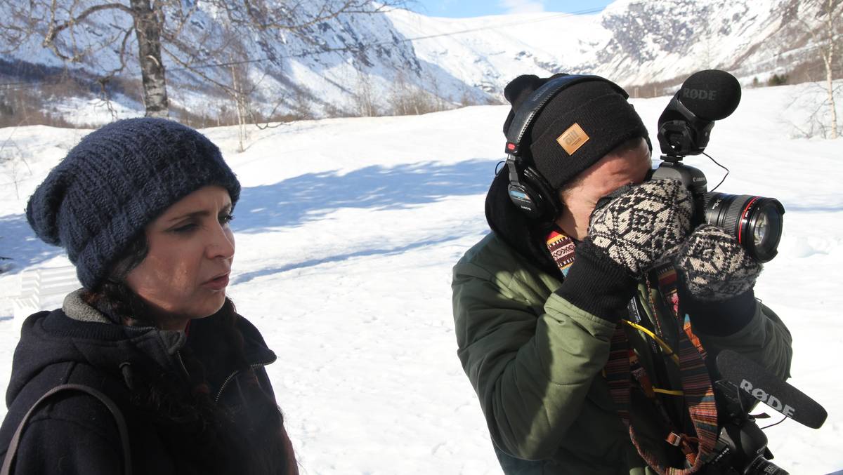 Går i filosofens fotspor for å lage film – NRK Vestland Går i filosofens fotspor for å lage film – NRK Vestland