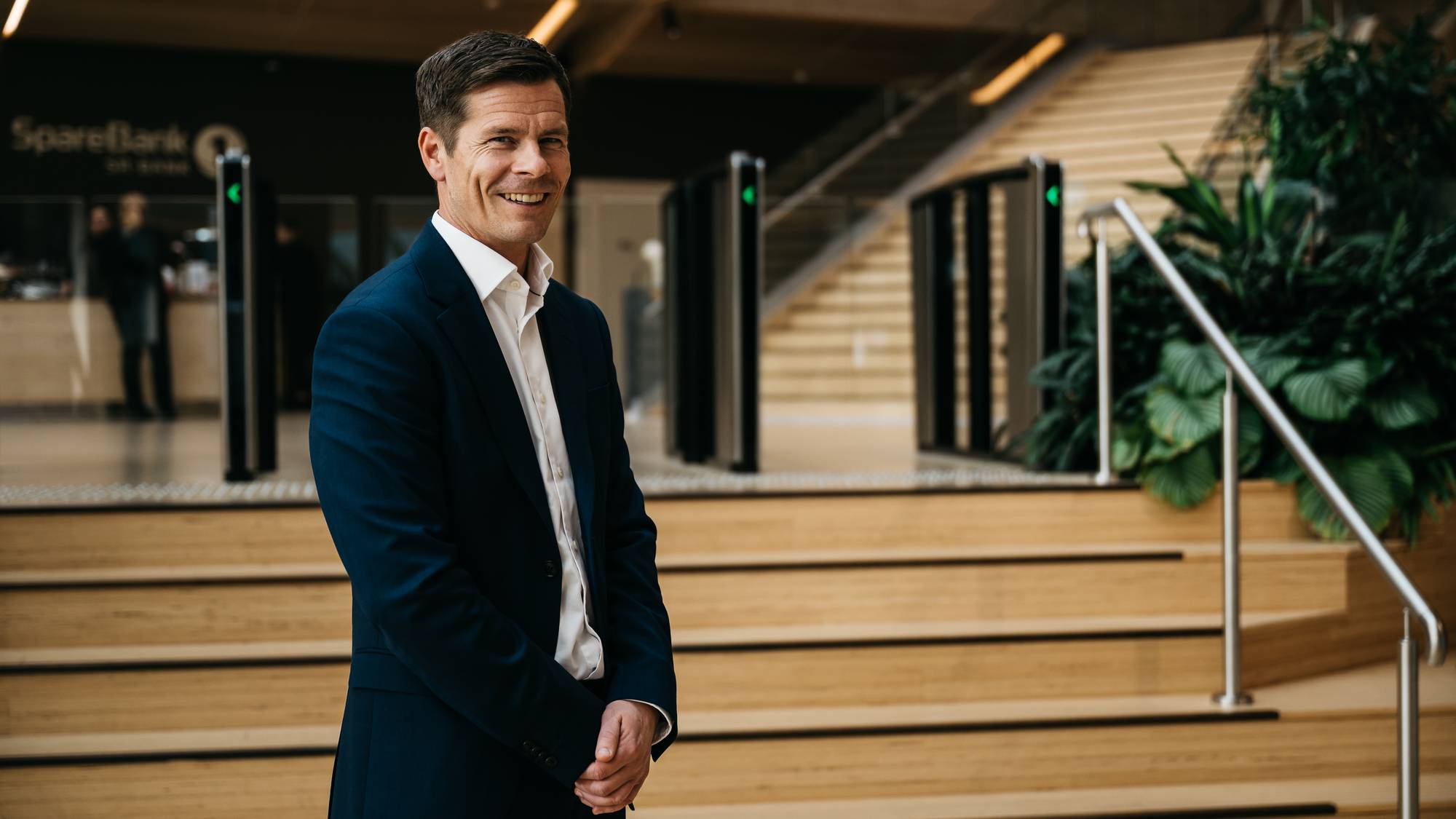 Sparebank 1 SR-Bank og Sparebank 1 Sørøst-Norge slår seg sammen og ...