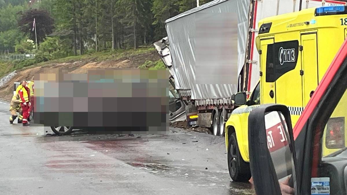 Trafikkulykke I Nissedal Fremstår Alvorlig Nrk Vestfold Og Telemark