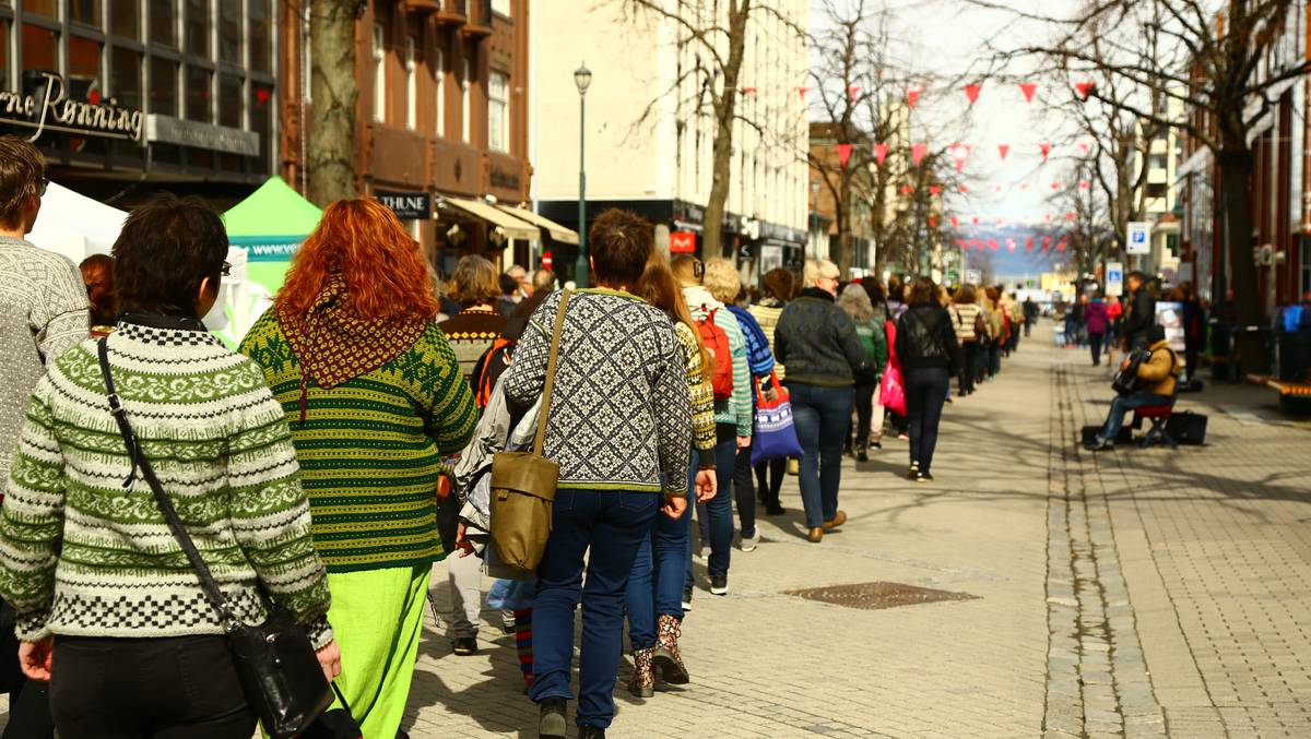Sjekk ut dette koftetoget – NRK Trøndelag – Lokale nyheter, TV og radio Sjekk ut dette koftetoget – NRK Trøndelag – Lokale nyheter, TV og radio