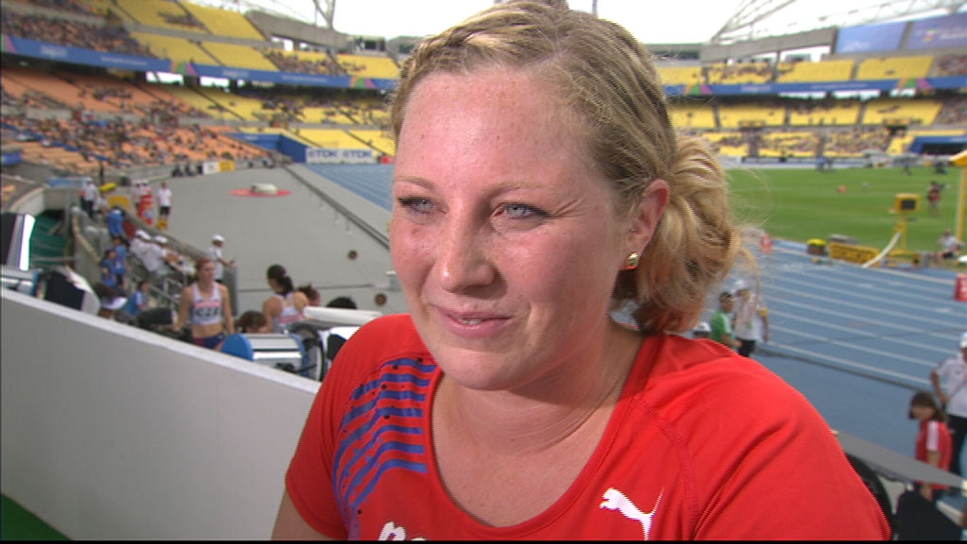 Mona Holm nådde ikke sleggefinalen – NRK