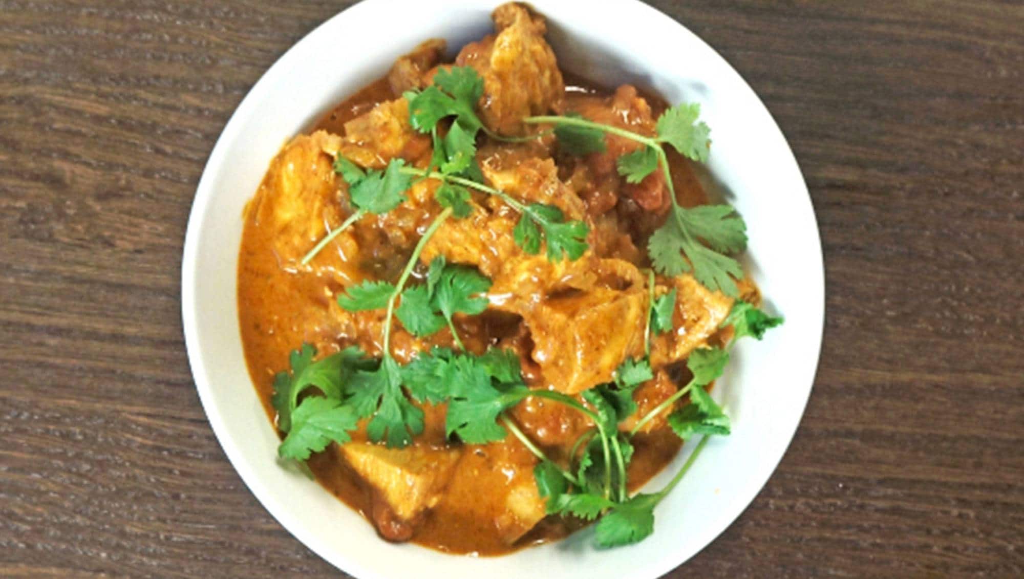 Tikka masala med nan-brød fra Pakistan – NRK Mat – Oppskrifter og ...