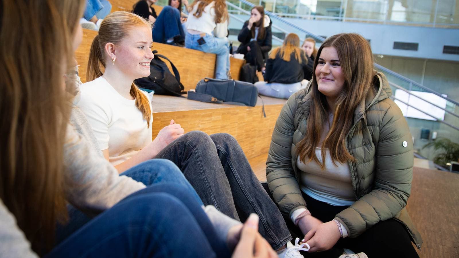 TikTok-språket: Vet du hva L, Lowkey, Simp og POV betyr? – NRK Rogaland ...