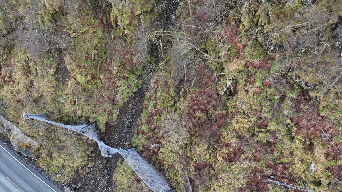 E16 ved Vaksdal stengt i lengre periodar dei neste dagane – NRK Vestland