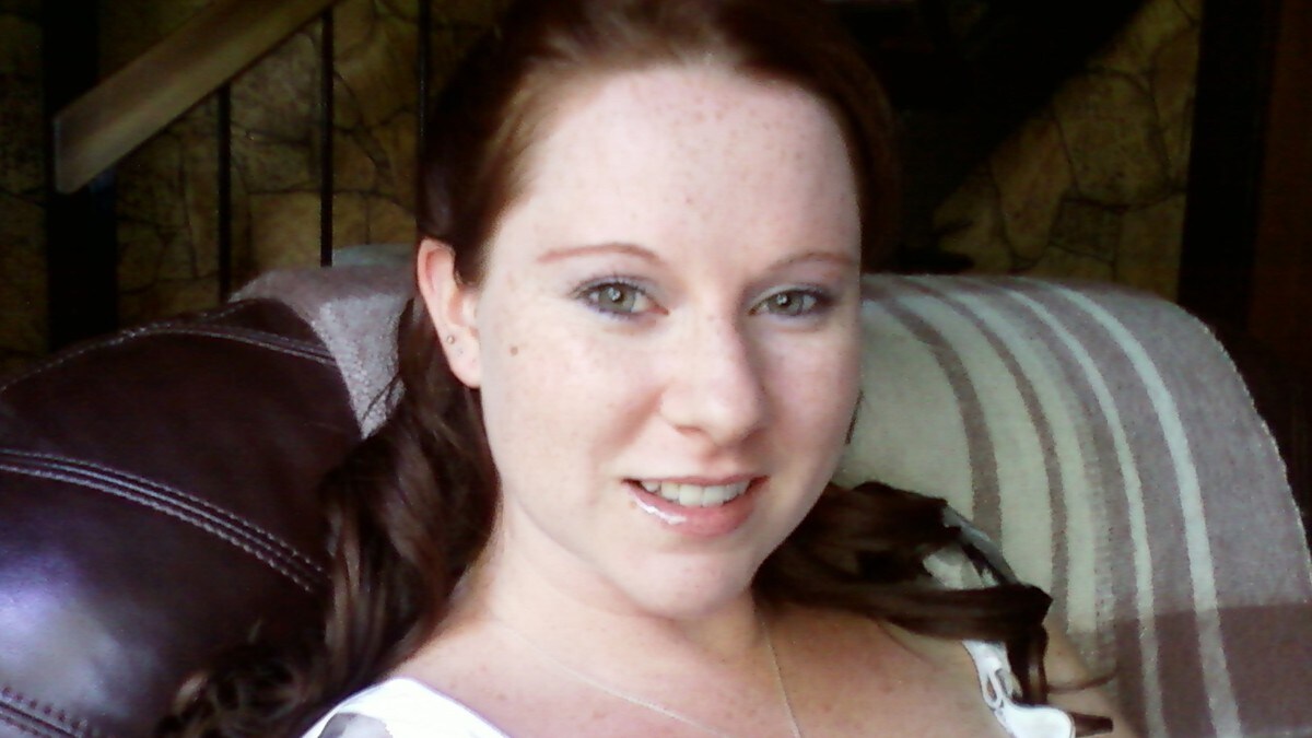 Candace (26) vant i retten – NRK Norge – Oversikt over nyheter fra ...