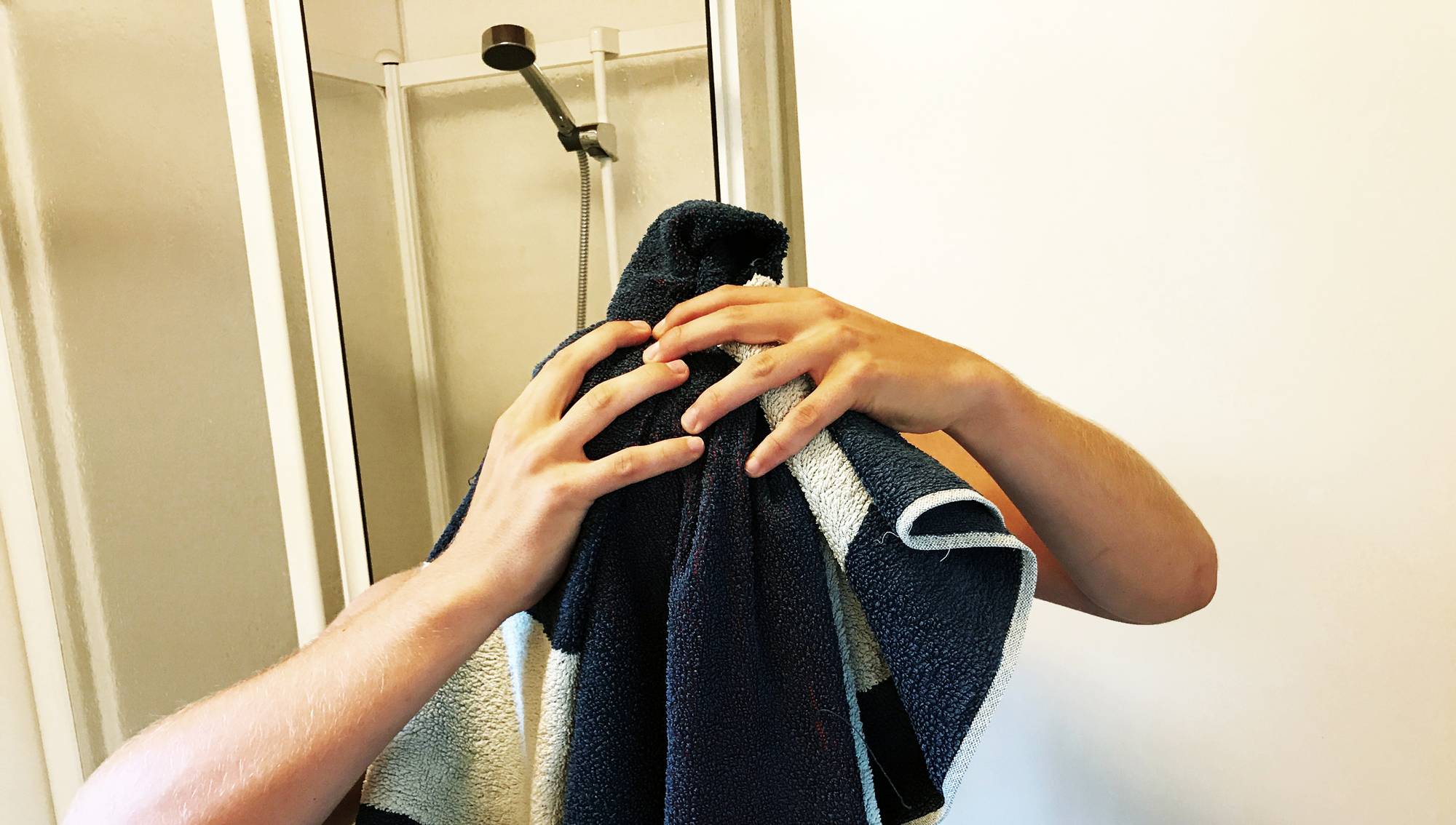 Feil dusjing kan gi tørr hud som klør – NRK Nyttig – Tips, råd og innsikt