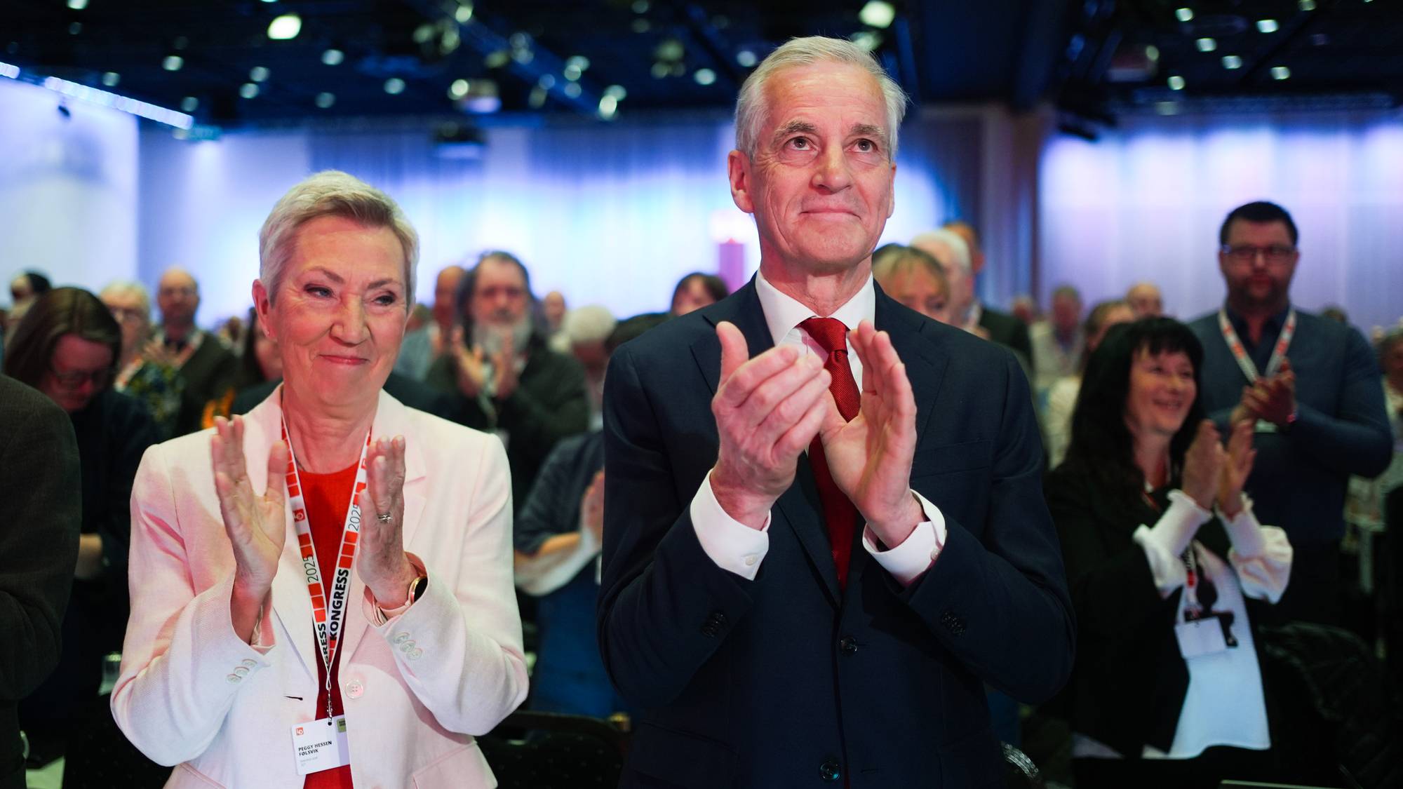 LO smører Støres valgkamp: 29 millioner til fire partier – NRK Norge – Oversikt over nyheter fra ...