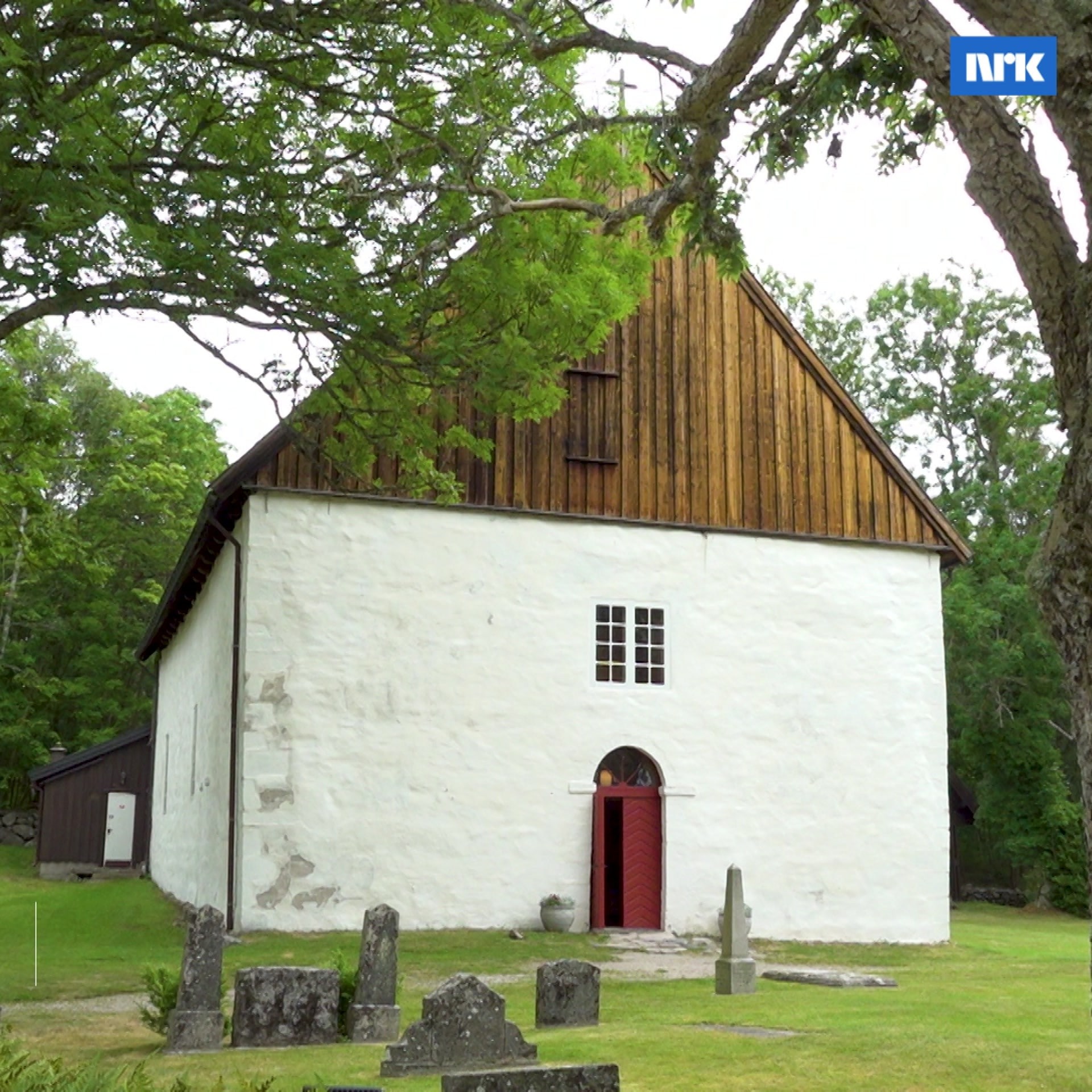 Er Hvaler kirke landets eldste? – NRK