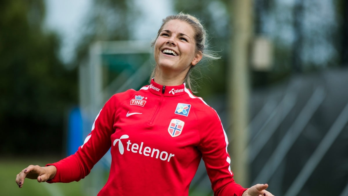 Andrine Hegerberg møtte Sjögren i februar: – Ville si at jeg aldri har ...