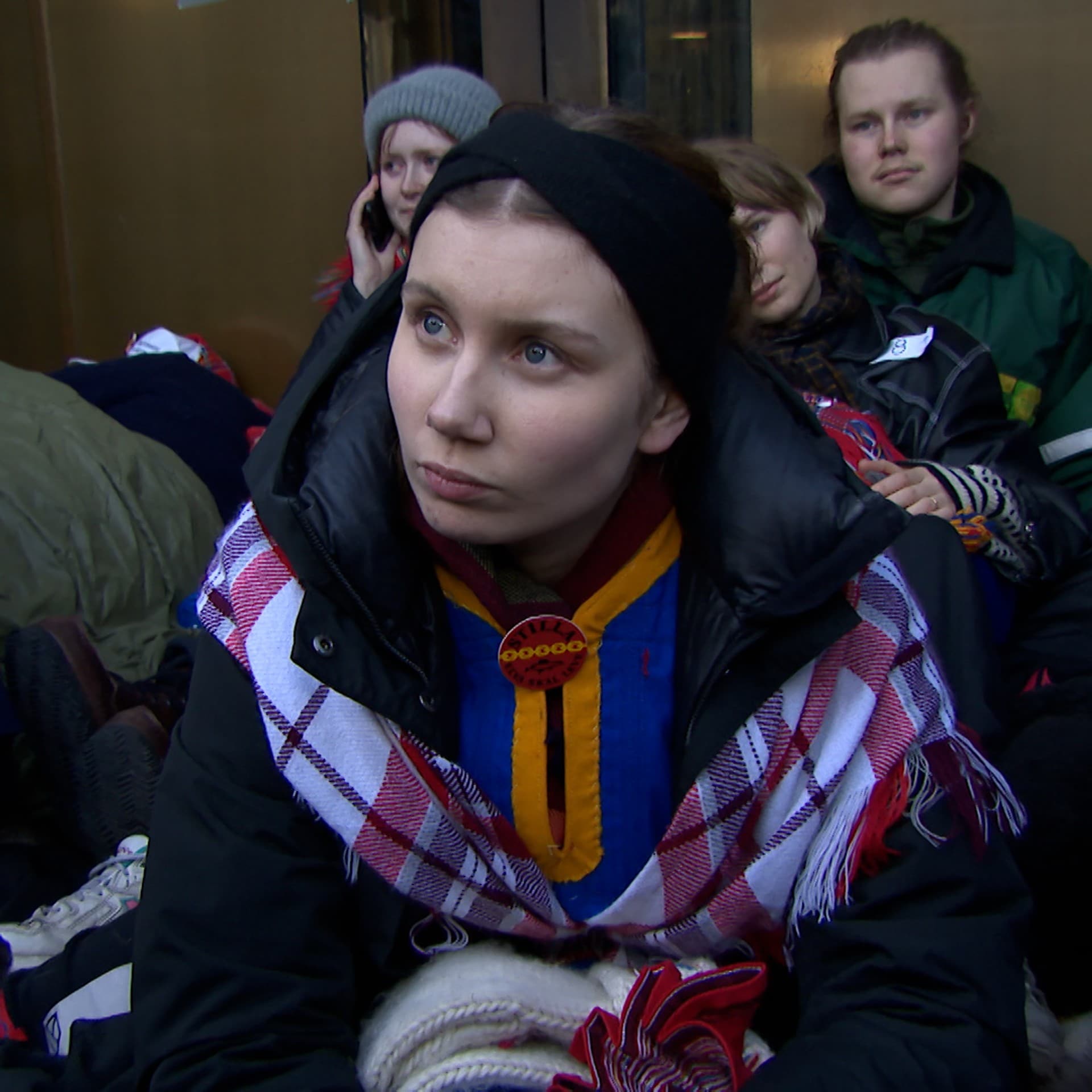 Isaksen om hvorfor de demonstrerer – NRK