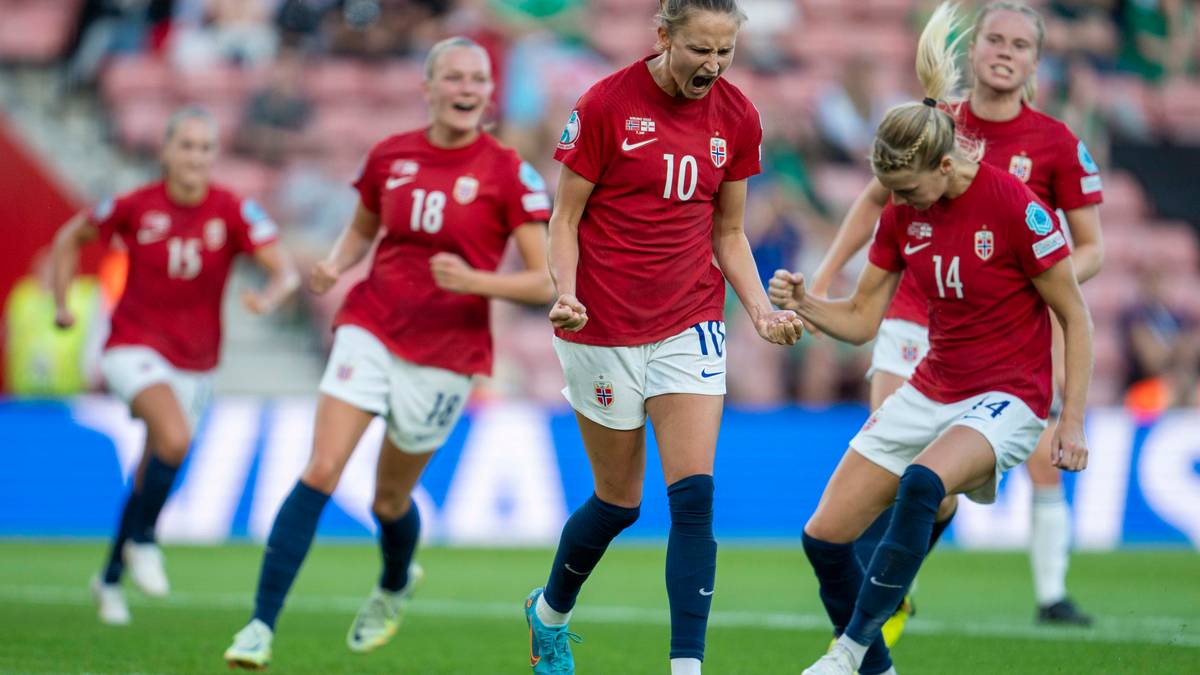 I kveld kan Norge bli EM-arrangør i fotball: – Gode sjanser – NRK Sport – Sportsnyheter ...
