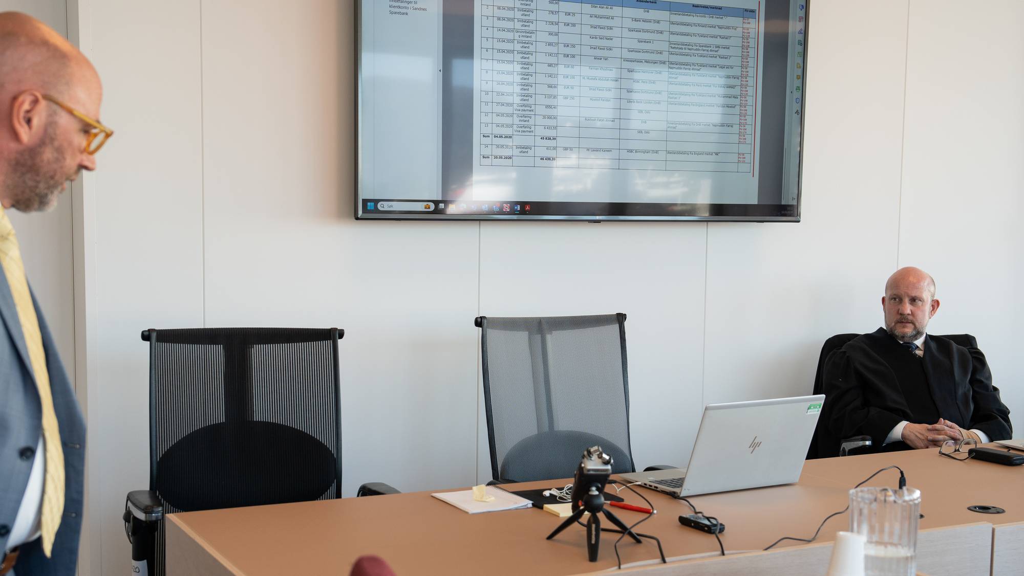 Krekar-advokat går ut mot PST: – Galskapen selv – NRK Vestland