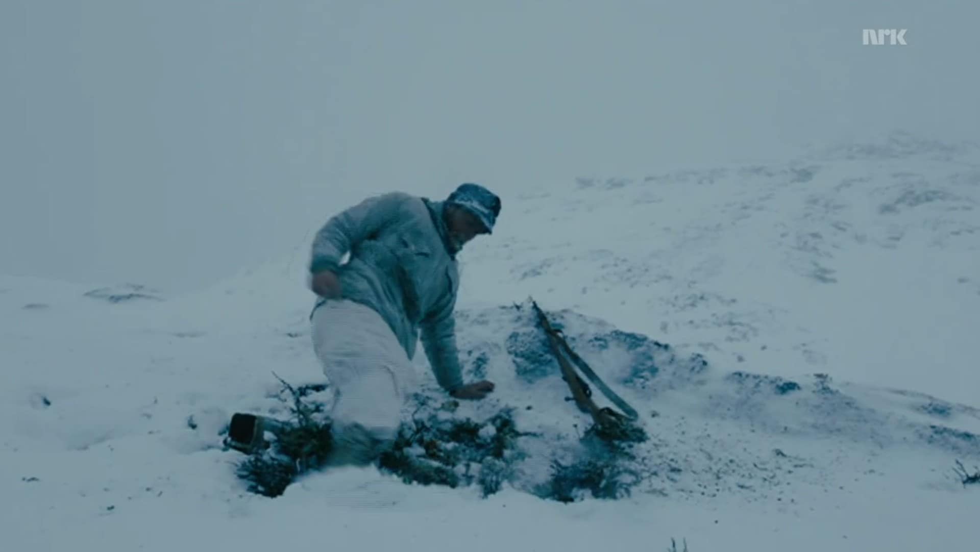 Claus Helberg leter etter mat i «Kampen om tungtvannet» – NRK