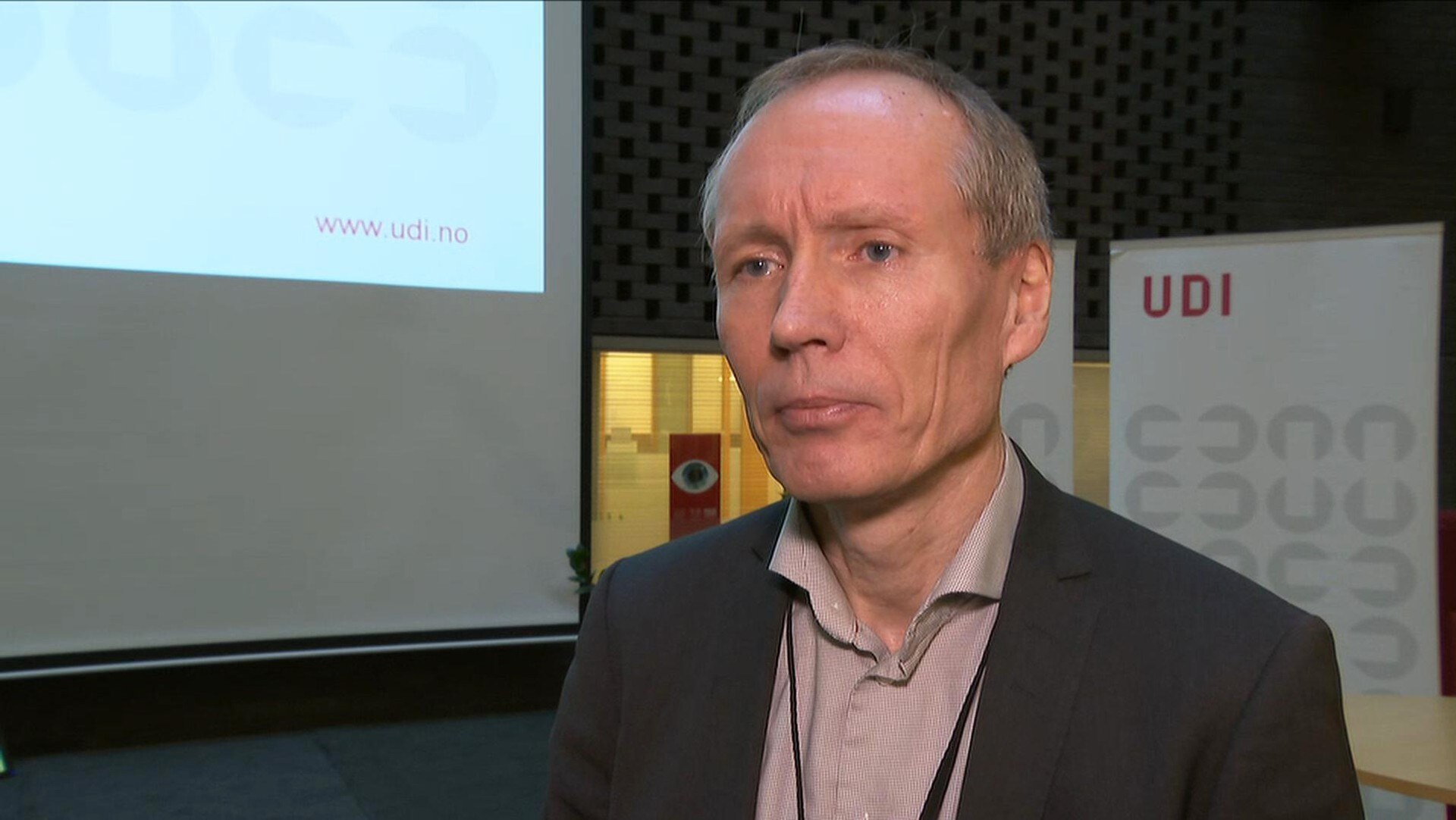 UDI tror asylstrømmen blir halvert – NRK Norge – Oversikt over nyheter ...