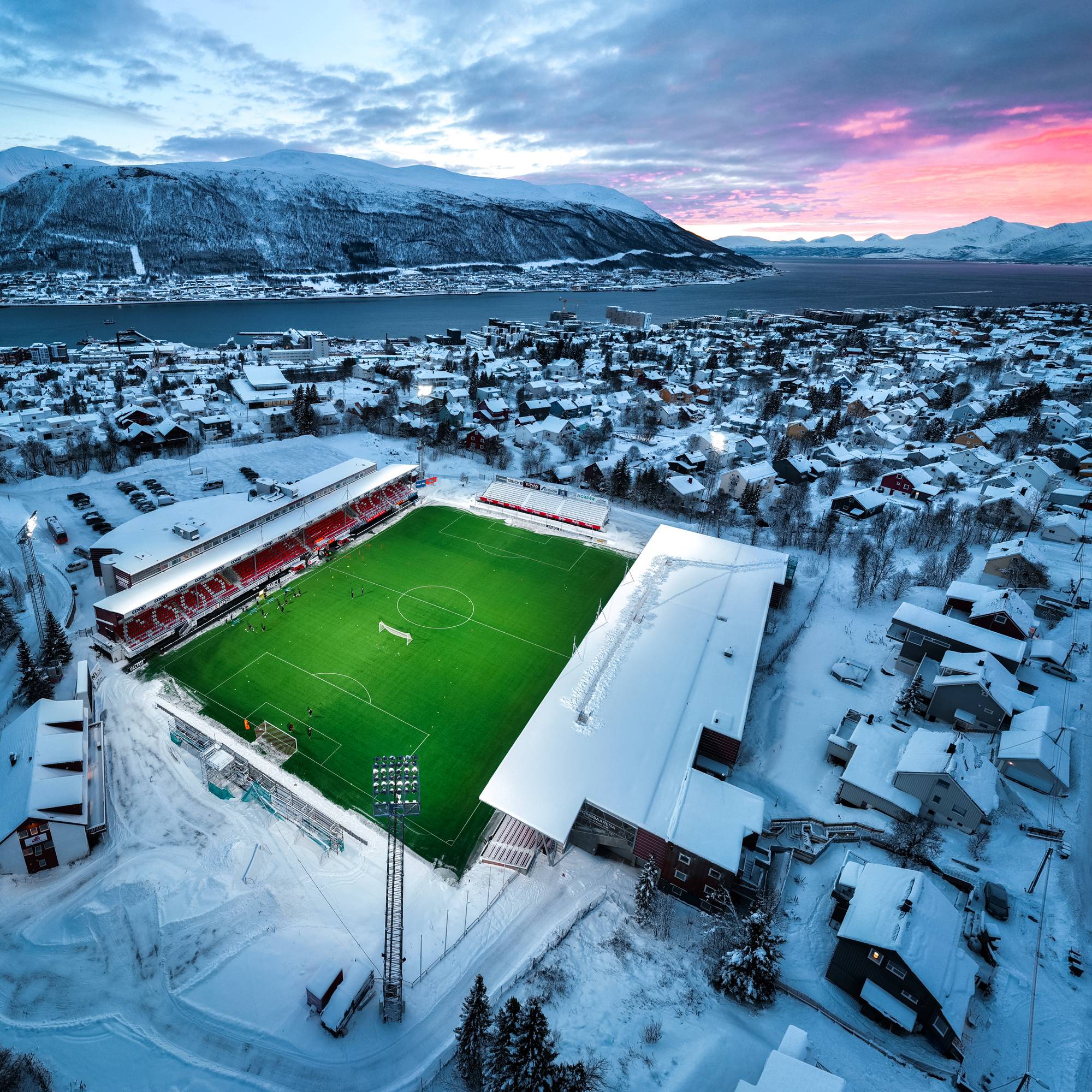 Tromsø-fotografens bilder går viralt – NRK Troms og Finnmark