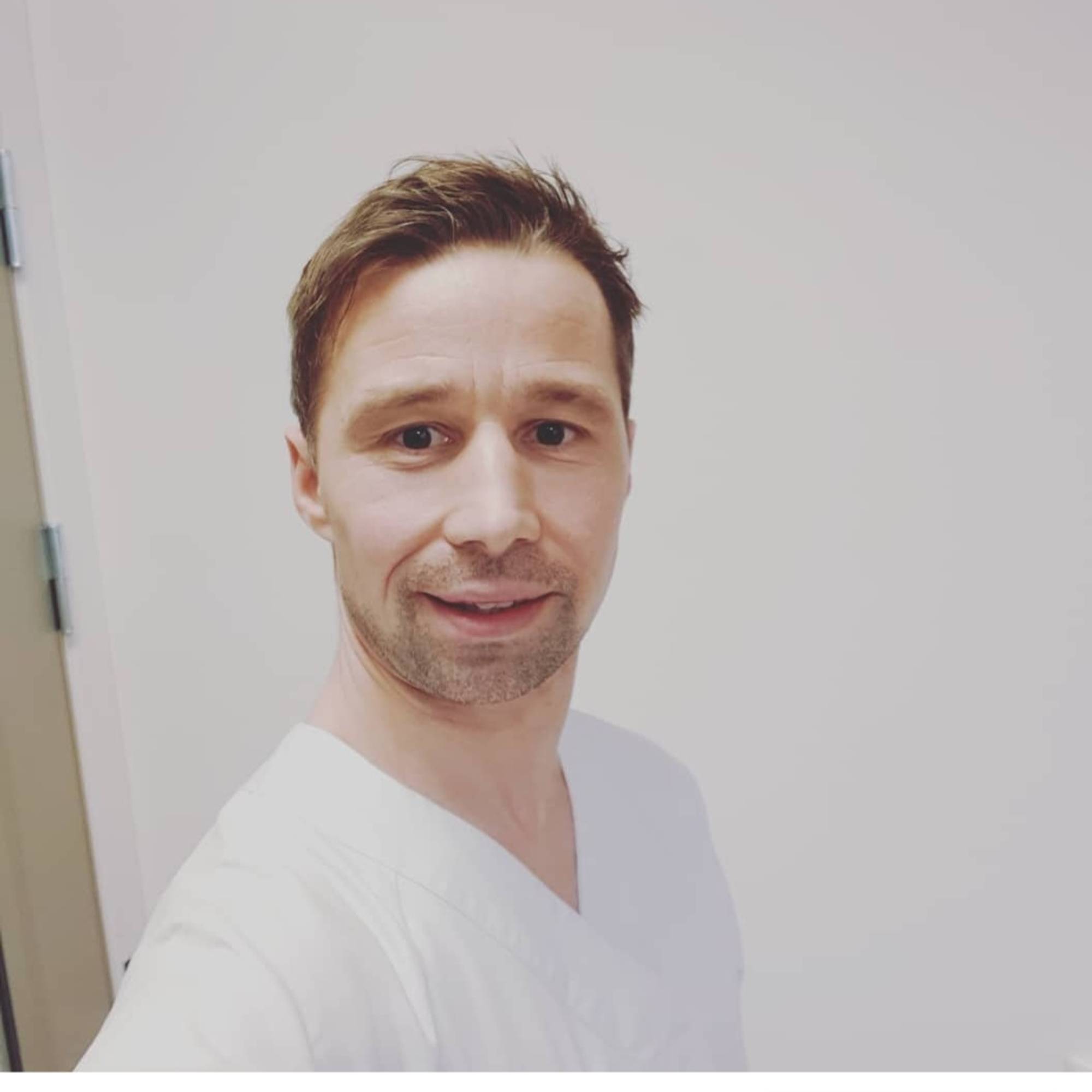 Mange barn med mistanke om skarlagensfeber i Molde – høyt press på ...