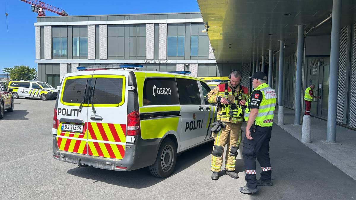 Mann alvorlig skadd etter knivstikking ved akuttmottak – Siste nytt – NRK