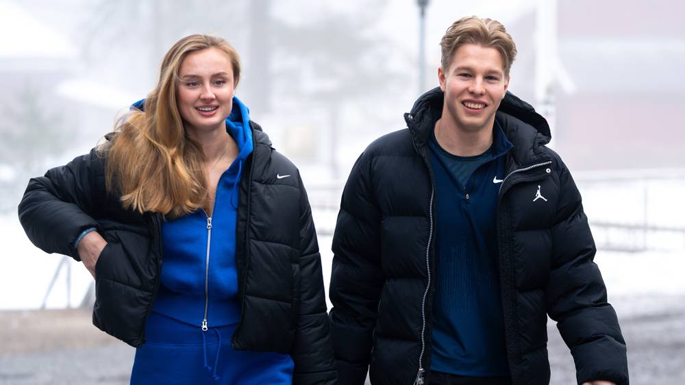 Markus Rooth og Jenny Stray Spetalen bekrefter at de er kjærester – NRK ...