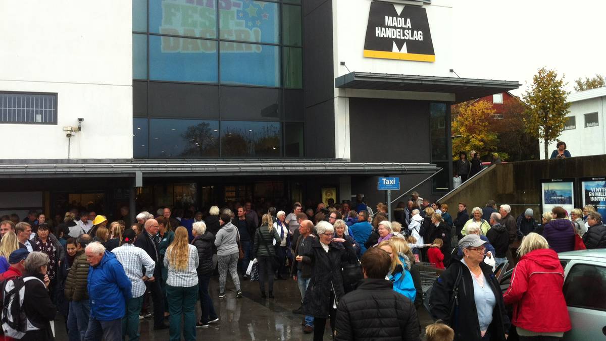 EVAKUERTE MADLA AMFI: – NRK Rogaland – Lokale nyheter, TV og radio