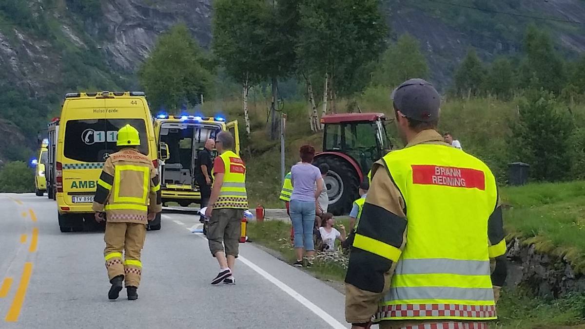 E39 stengt ved Stardalen – NRK Vestland