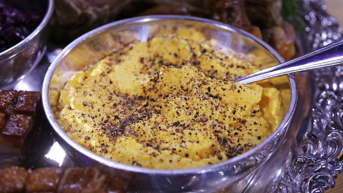 Kålrotstappe med rista pepper – NRK Mat – Oppskrifter og inspirasjon