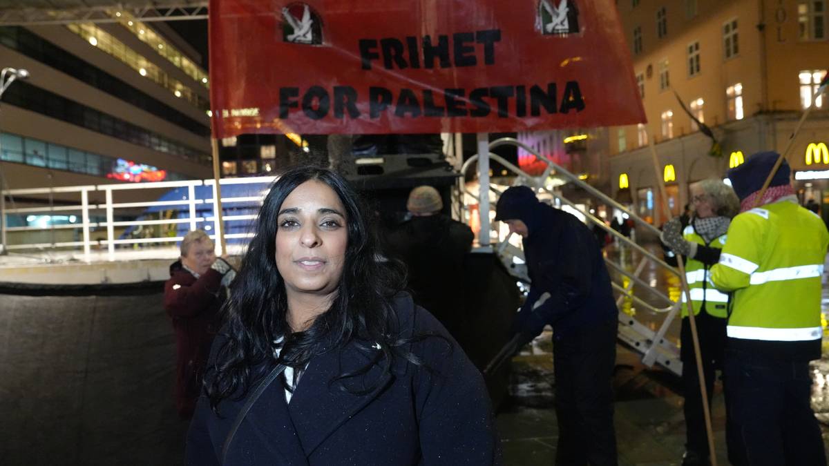 Kultur- og likestillingsminister Lubna Jaffery viser solidaritet med ...