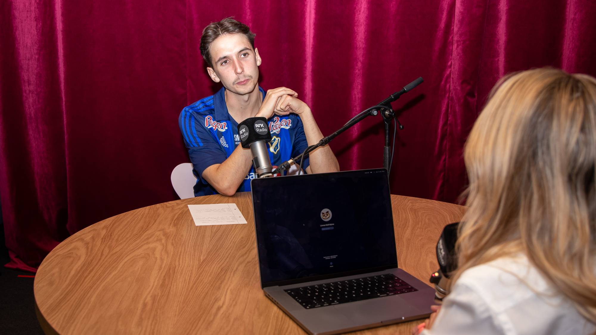 «Lev vel»: Linnéa Myhre prøvde to uker uten koffein – NRK Kultur og ...