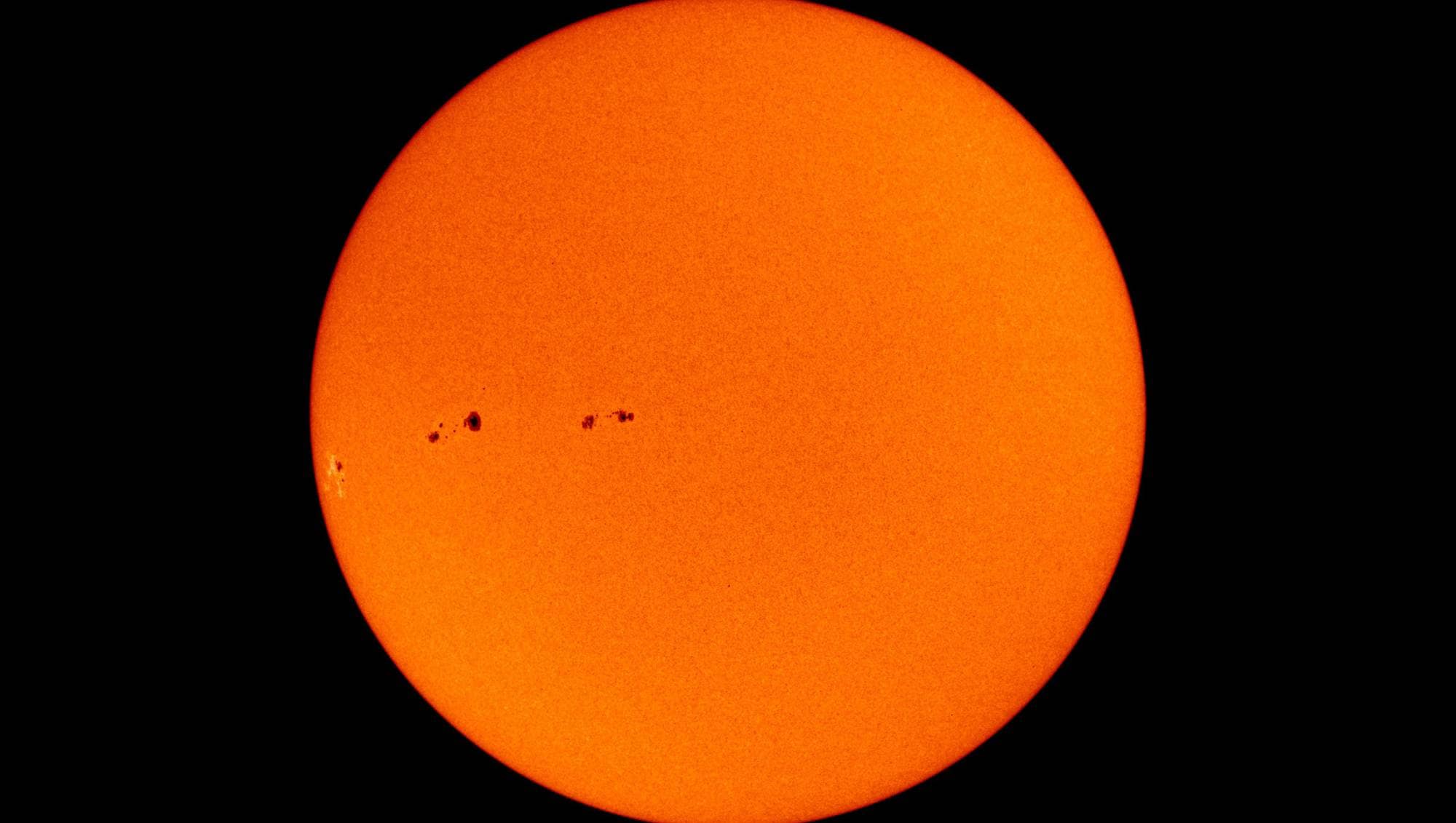 Derfor mangler solflekkene – NRK Viten – Nyheter innen vitenskap og ...