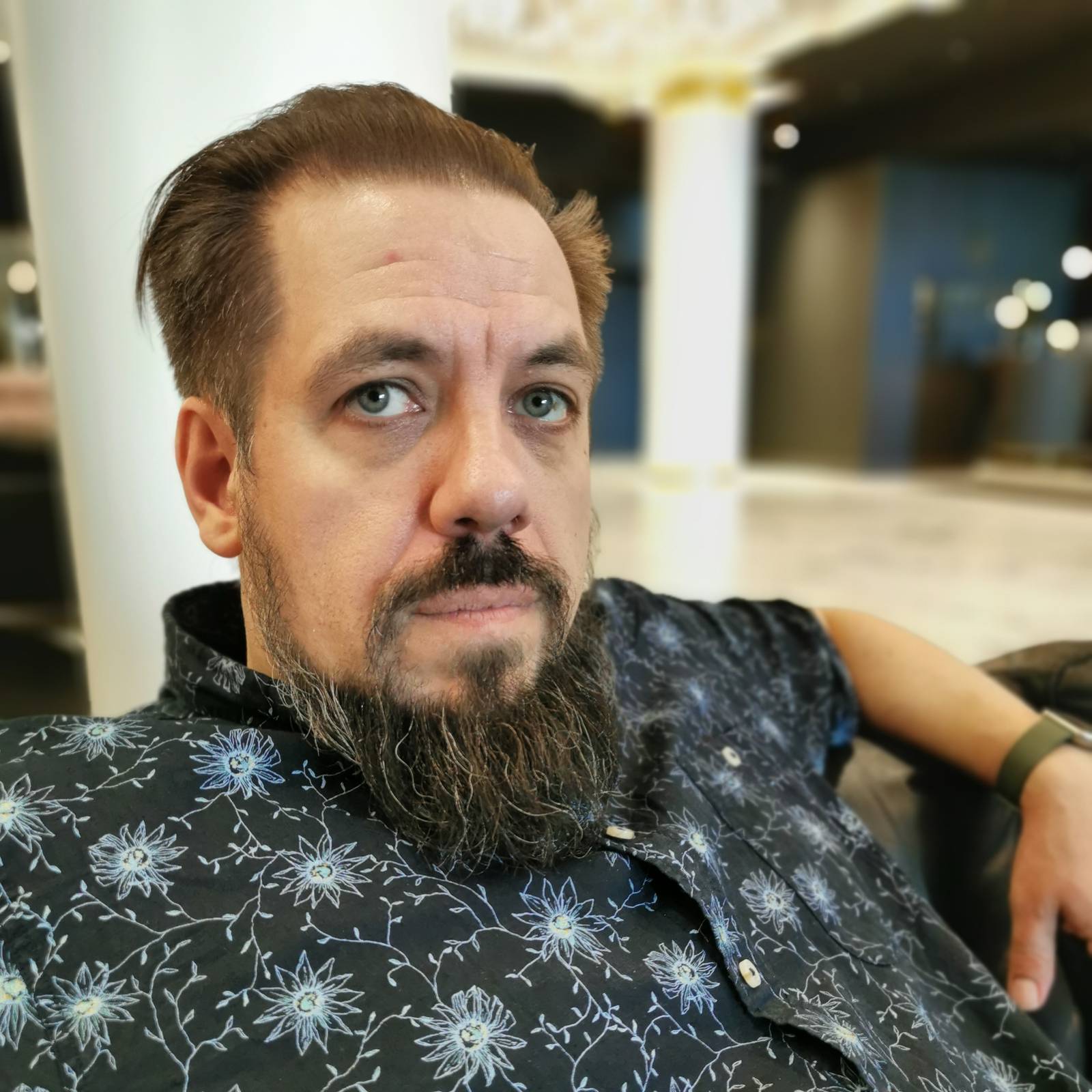 Ny rapport avslører tvang i norske foster­hjem: Forsker mener barns ...