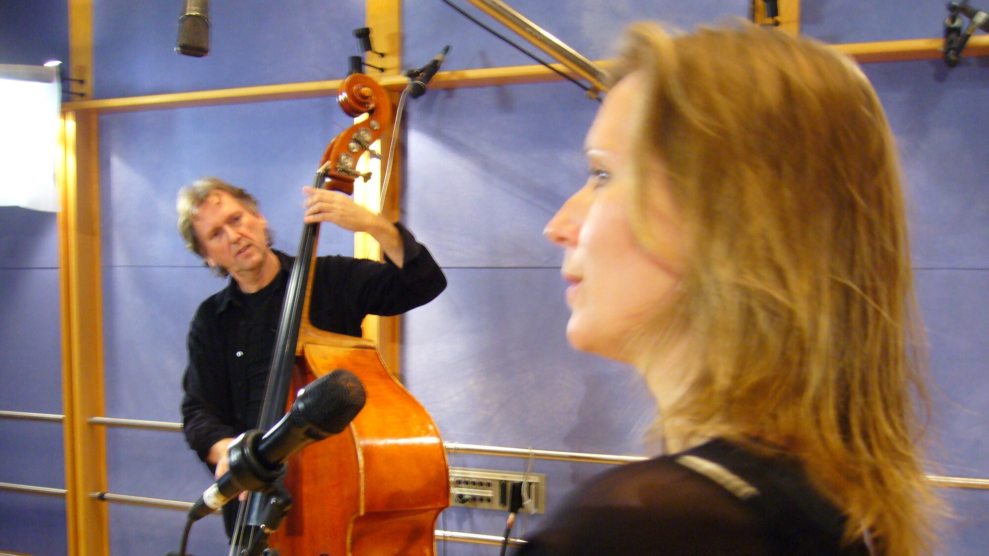 To og en ipod: Berit Opheim Versto – Arkiv