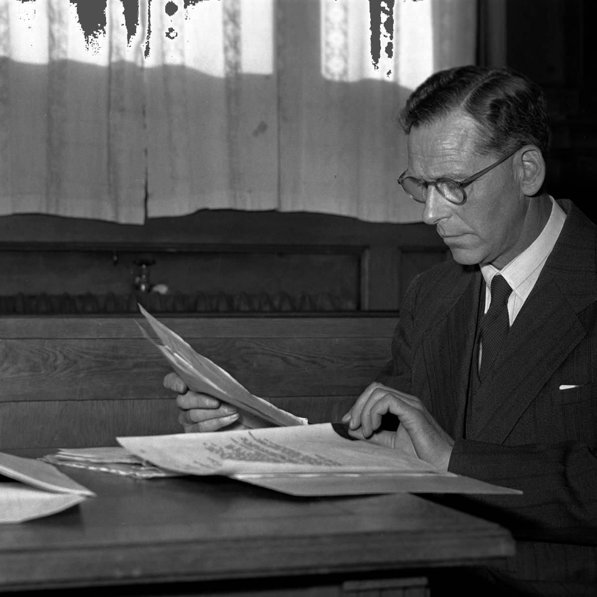 Danielsen Lie om politiinspektør Knut Rød: – Ei kjempegåte – NRK Kultur ...